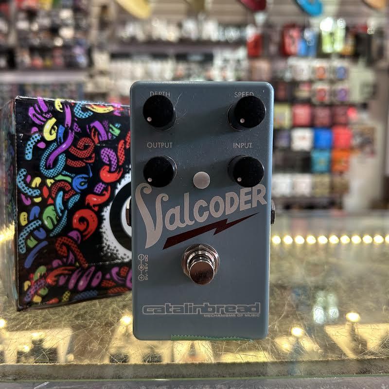 Catalinbread Effects Valcoder Tremolo Effects Pedal USED w/ Box – Twin Town Guitars