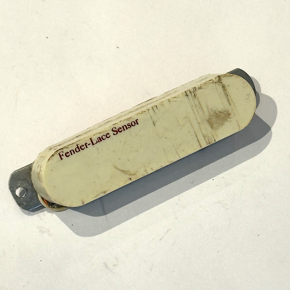 Fender-Lace Sensor Red with White Cover Single Coil Guitar Pickup USED ...